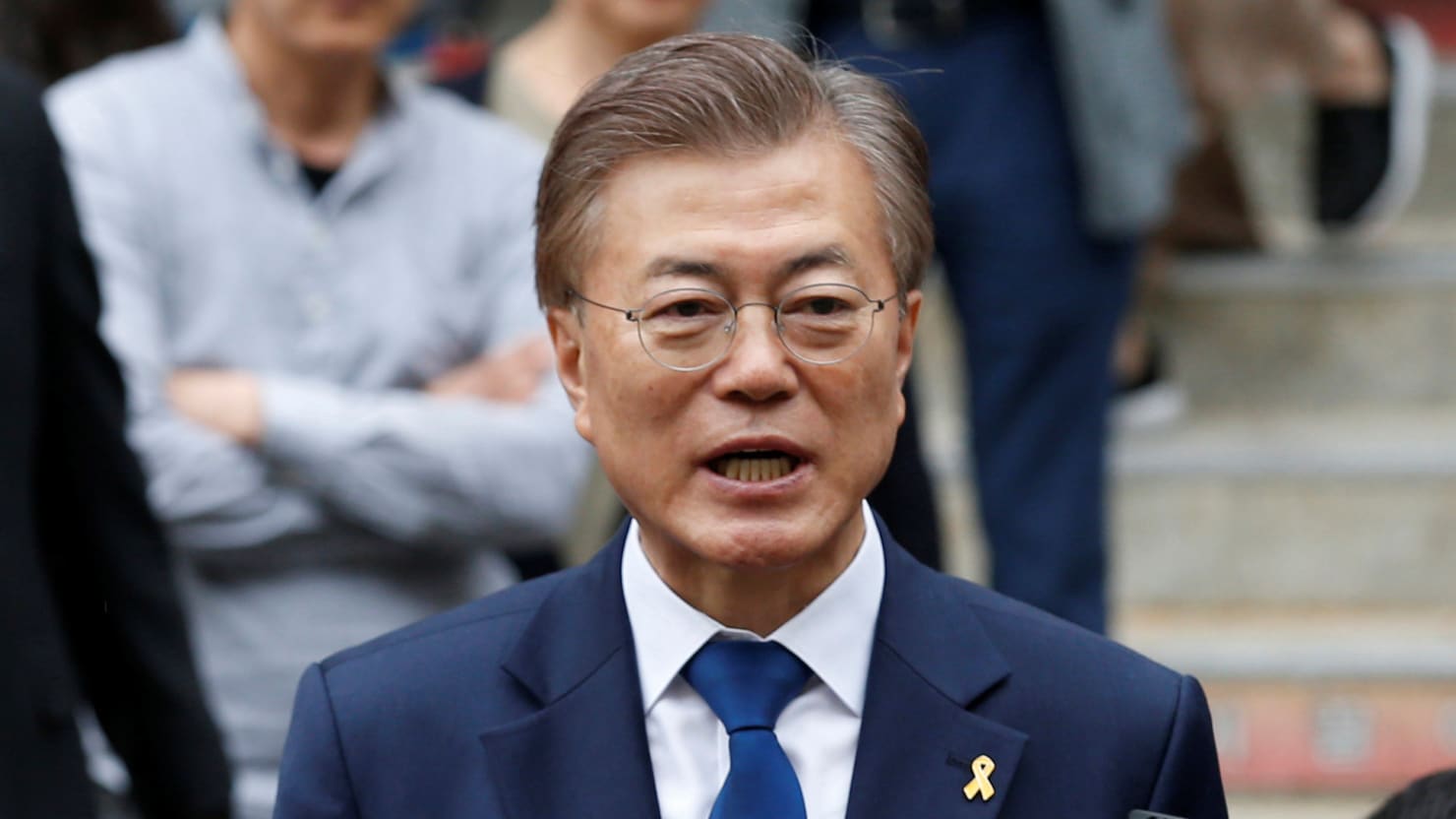 Moon gana presidencia de Corea del Sur