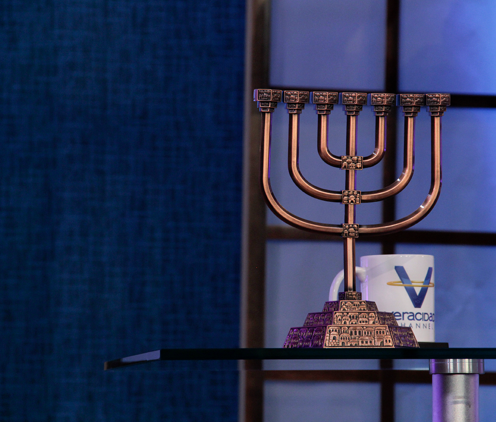 ¿Qué representa la Menorá? - Veracidad News - VERACIDAD CHANNEL