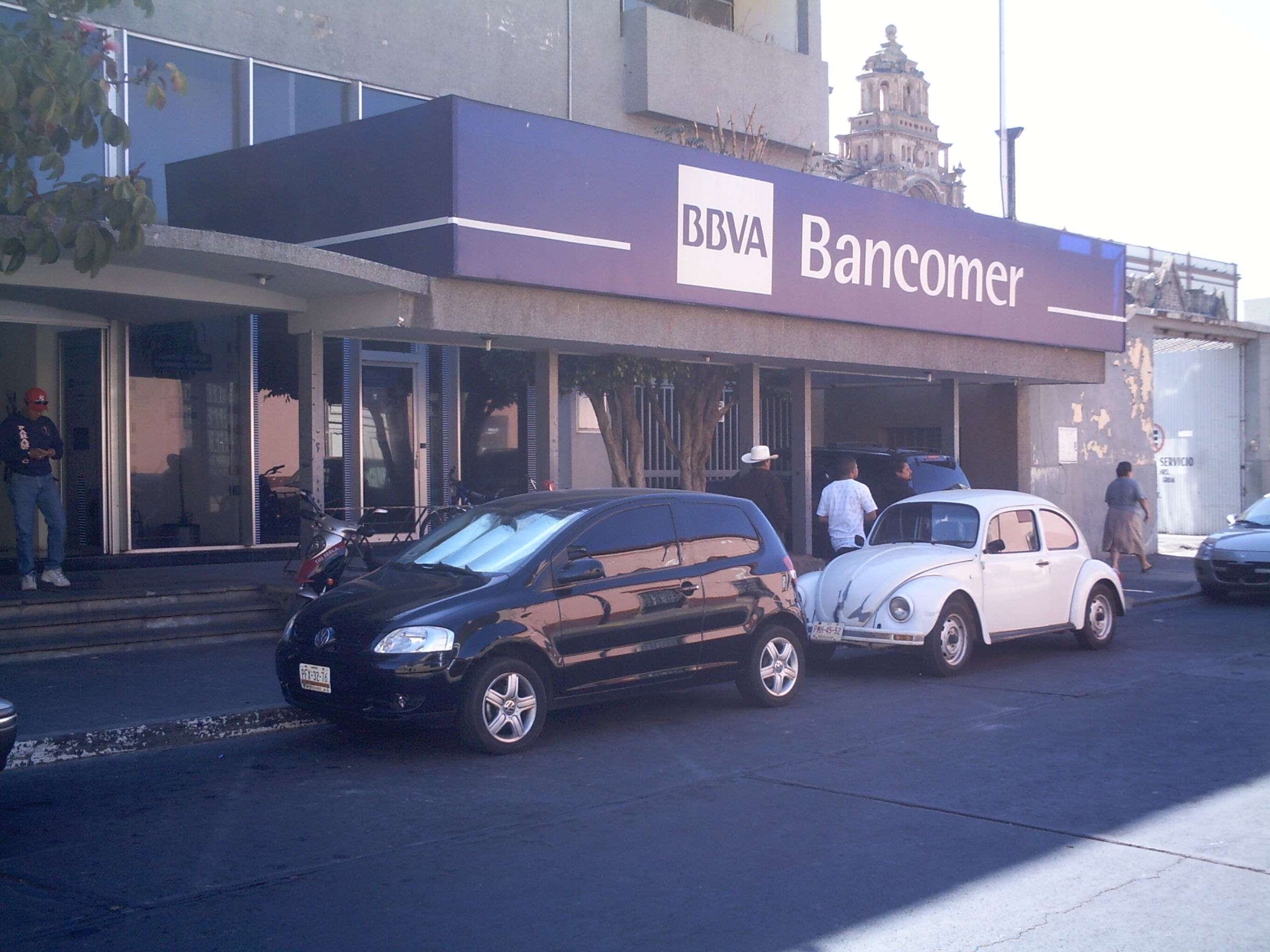 Bancomer despide a 500 trabajadores mexicanos - VERACIDAD CHANNEL